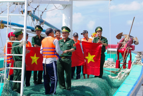 Vận dụng tư tưởng Hồ Chí Minh về “nước lấy dân làm gốc” trong xây dựng ...